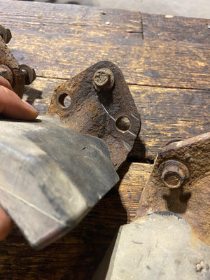 OEM Set '94 - '02 Dodge Ram Cummins Overload Spring Perch Brackets ...